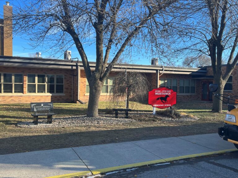 Our Schools - George-Little Rock Community Schools